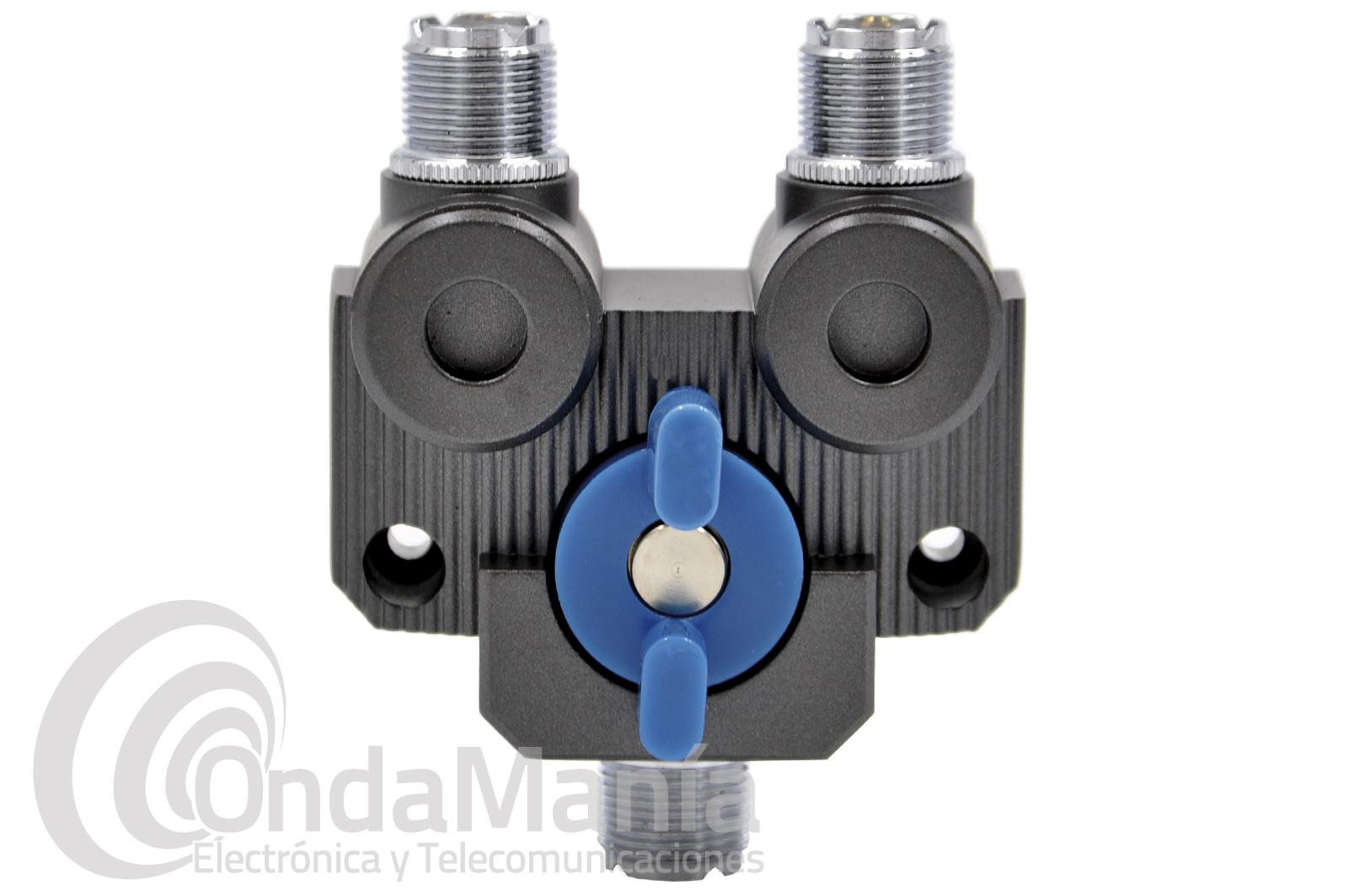 KOMUNICA PWR-SW2M CONMUTADOR DE DOS POSICIONES CON CONECTORES PL